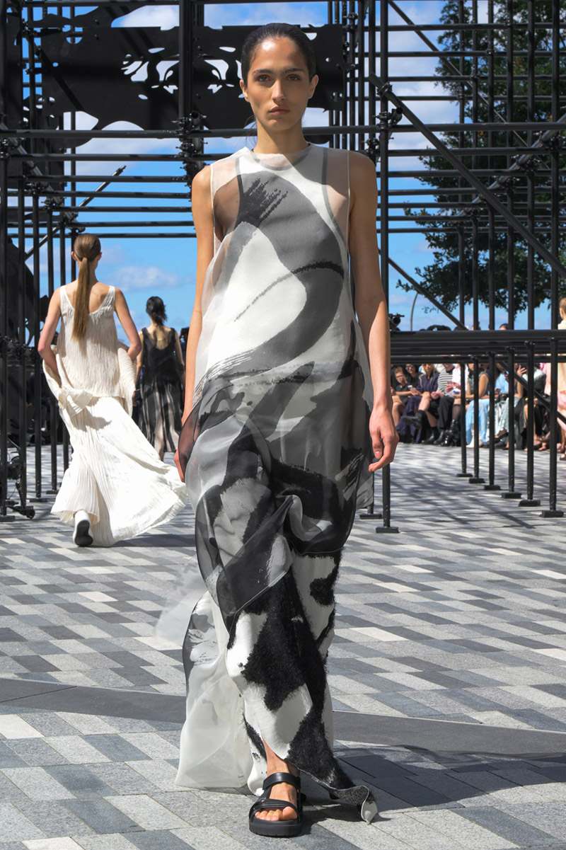 Jason Wu's Spring 2025 Collection Is Where Tradition And Modernity ...