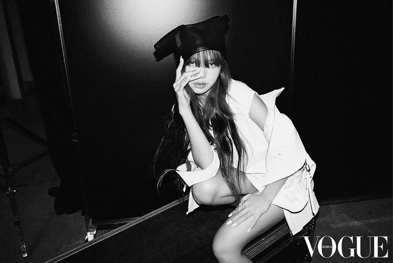 Blackpink Member Lisa Covers Vogue Korea In Louis Vuitton