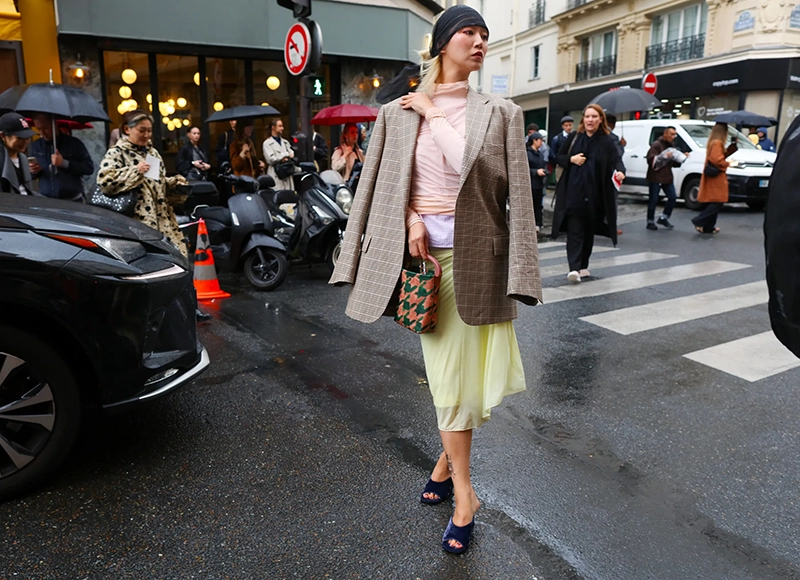 The Best Street Style Outfits Seen At Paris Fashion Week Spring 2025 Shows