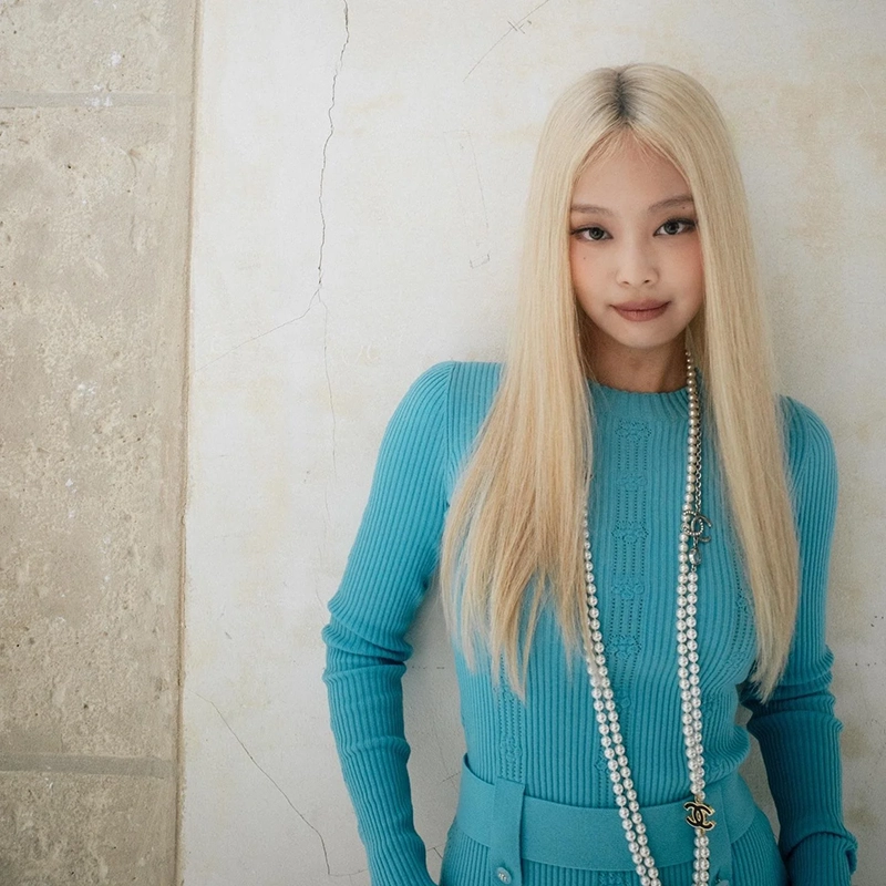 Jennie Kim's Blonde Hair PFW Debut And Other Paris Fashion Week ...