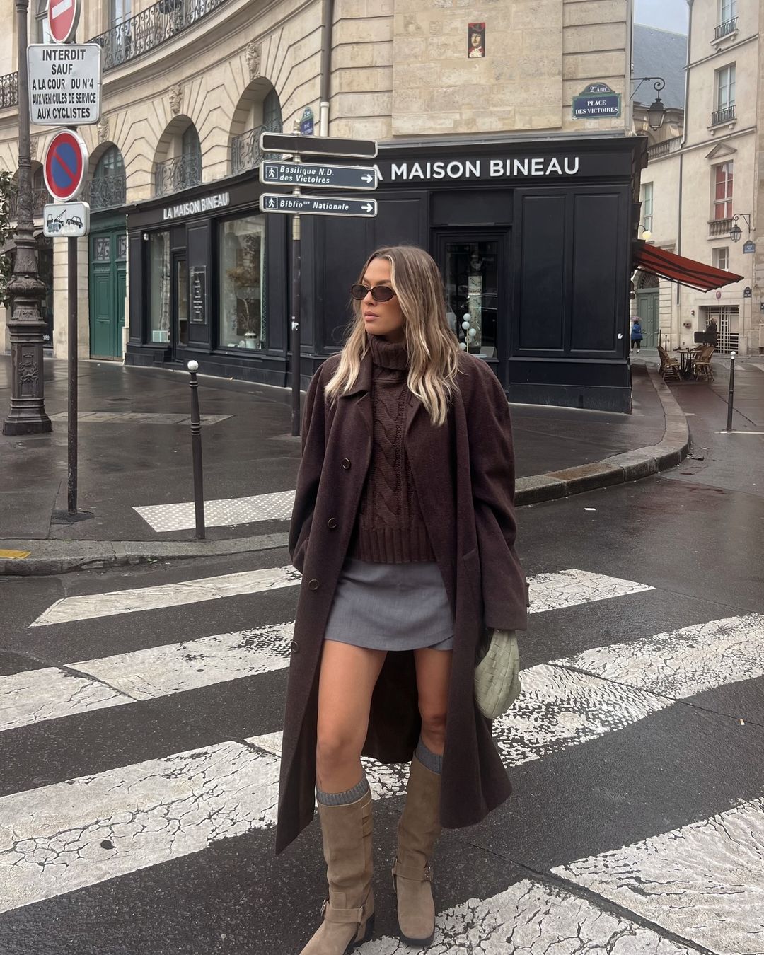 10 Ways To Style Riding Boots That Scream Effortless Fall Vibes