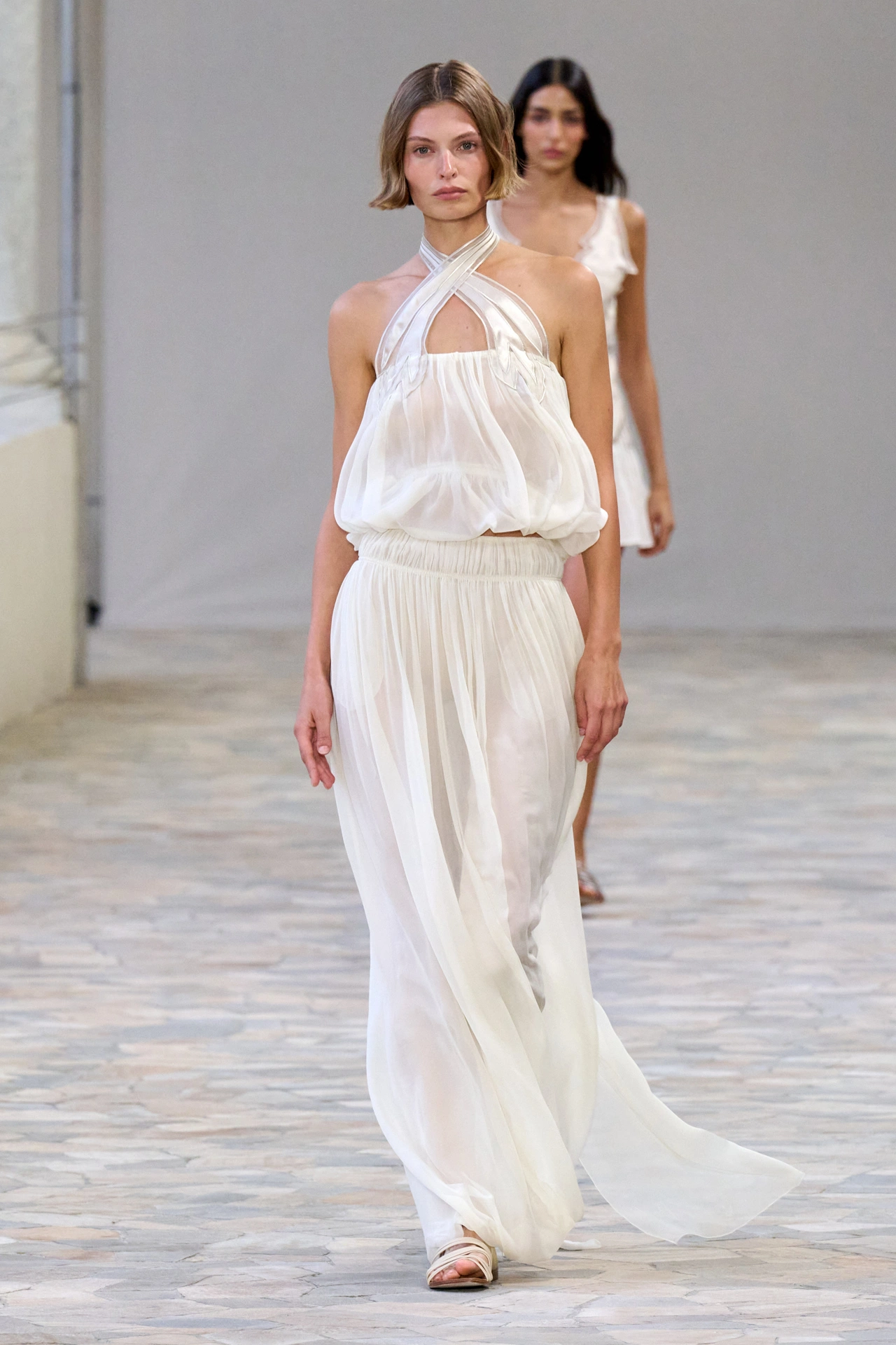 Alberta Ferretti Wows Us With A Light, Airy, And Magical Spring/Summer ...