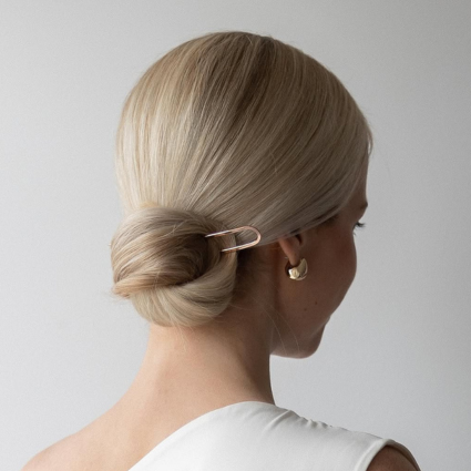 Hair Pins Are The Ultimate Holiday Hair Accessory