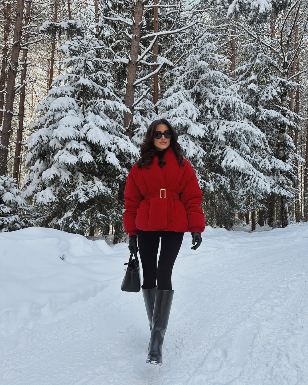 10 Aprés Ski Outfits That Bring Style To The Snow