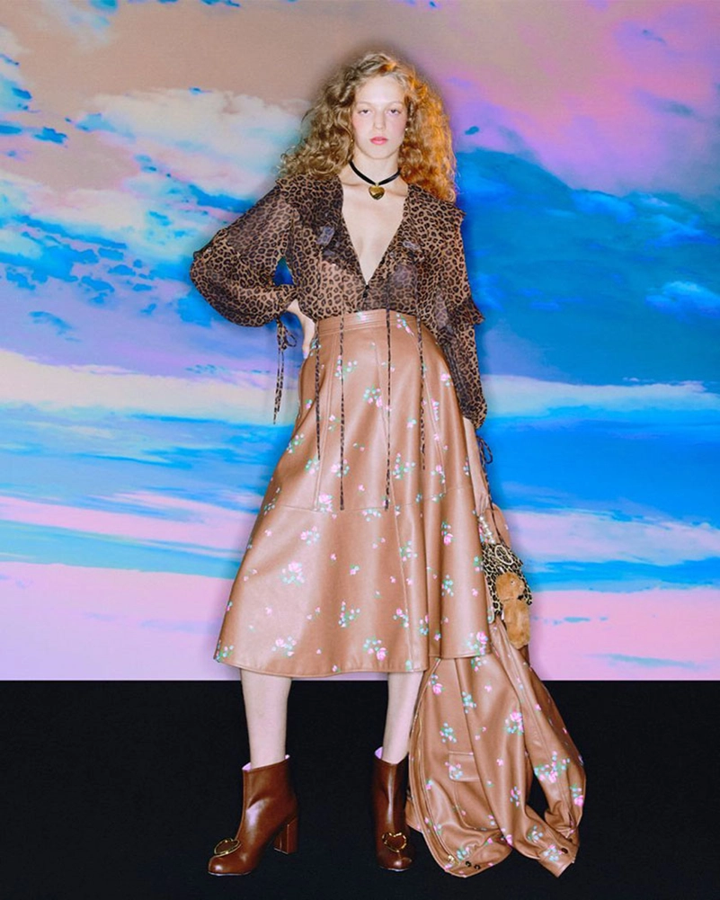 Sretsis Is All About The Feminine Details In This Collection