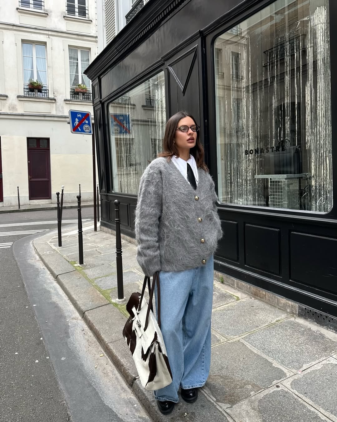 This Menswear Inspired Outfit Is Incredibly Chic