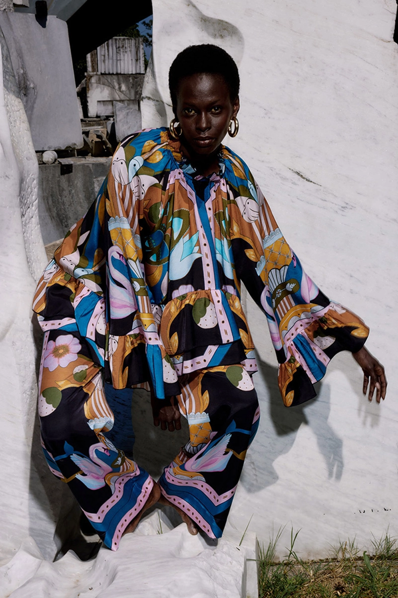 Step Into The Mystical World Of Lug Von Siga's Resort '25 Collection