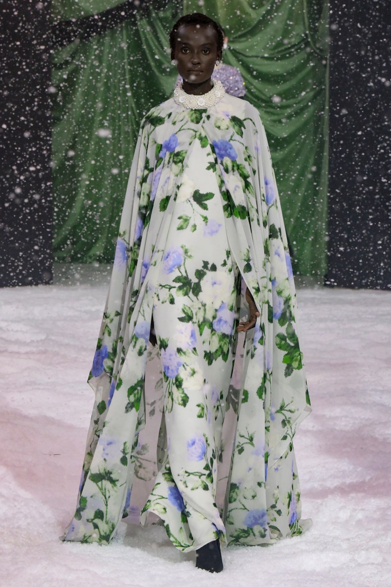 Richard Quinn Brings Back 60's Inspired Glam For Fall 2025