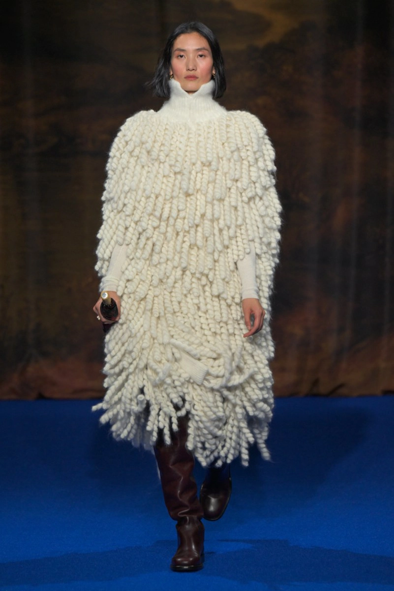 British Countryside Meets City In Burberry's Fall 2025 Collection