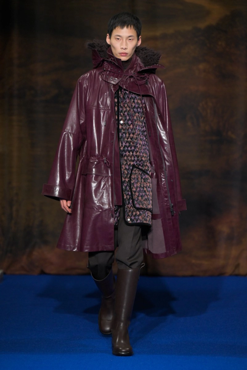 British Countryside Meets City In Burberry's Fall 2025 Collection