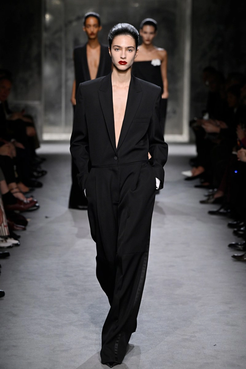 Tom Ford Fall 2025 Collection Is All About Making You Feel Confident