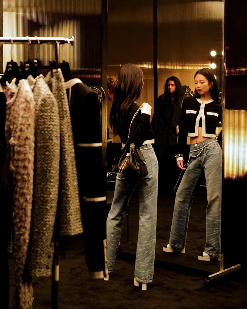 See Jennie Slay In The New CHANEL 25 Handbag Campaign
