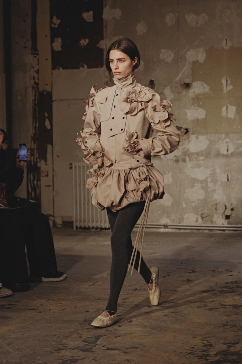 Rokh Presents A Delicate And Dramatic Fall 2025 Collection