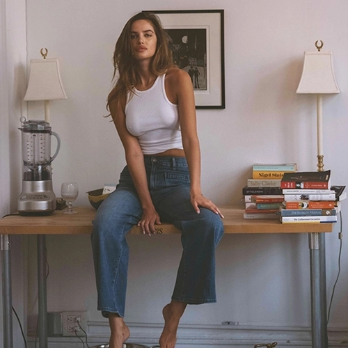 Le Jean Covers All Your Denim Needs