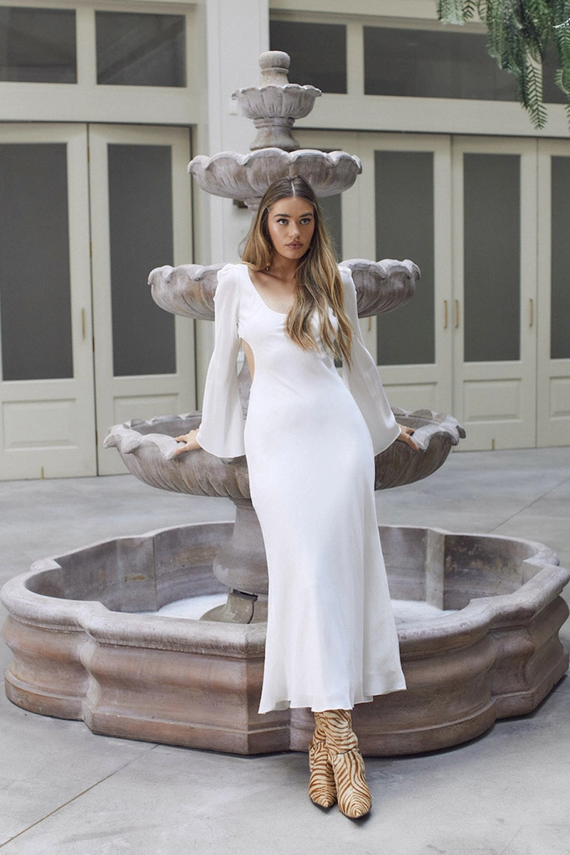 Stone Cold Fox Ticks All The Right Style Boxes