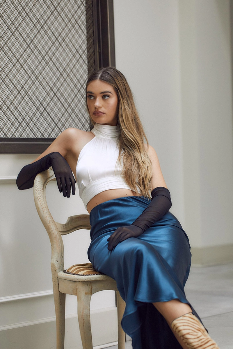 Stone Cold Fox Ticks All The Right Style Boxes