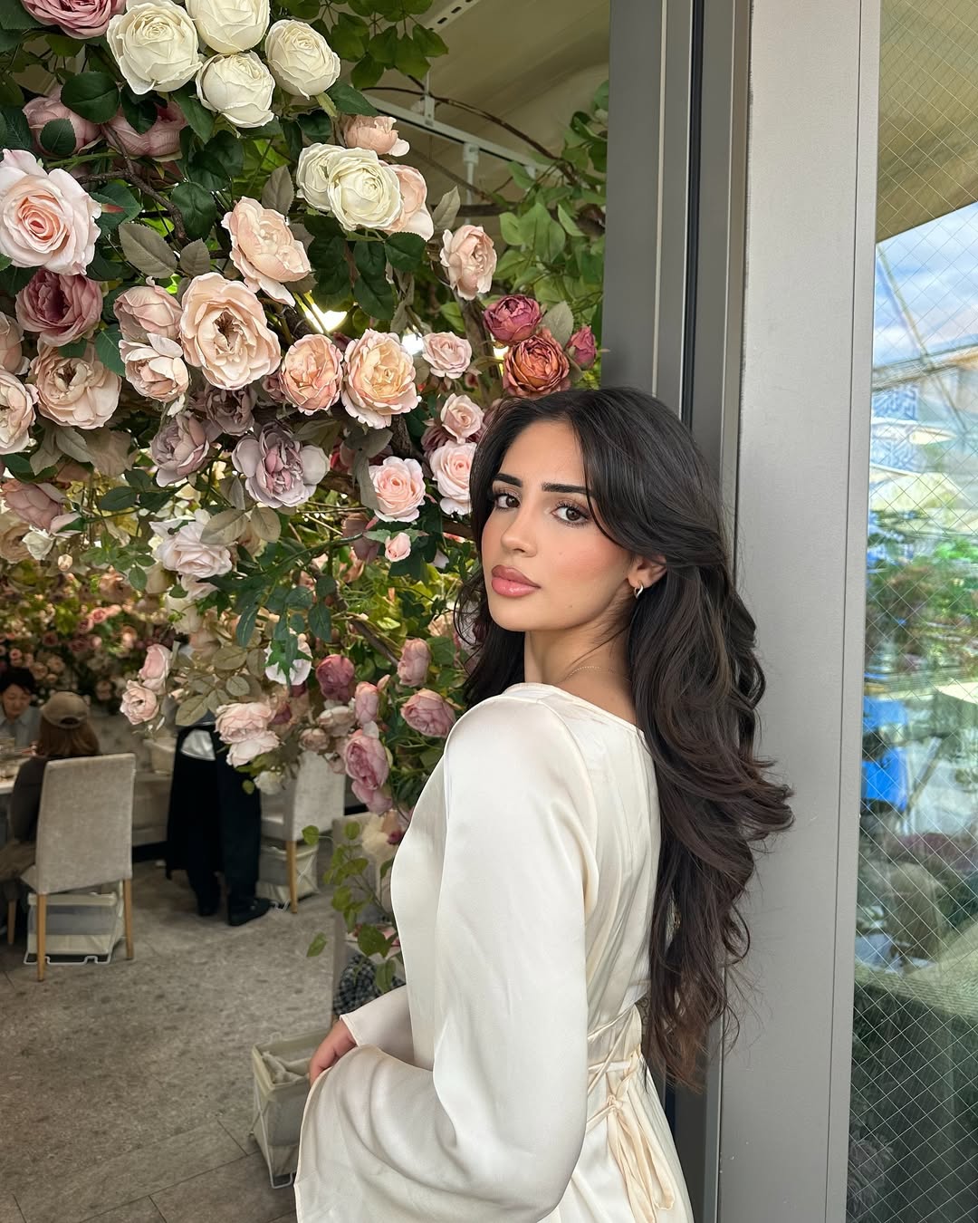 Get Snatched With The UK Baddie Makeup Trend