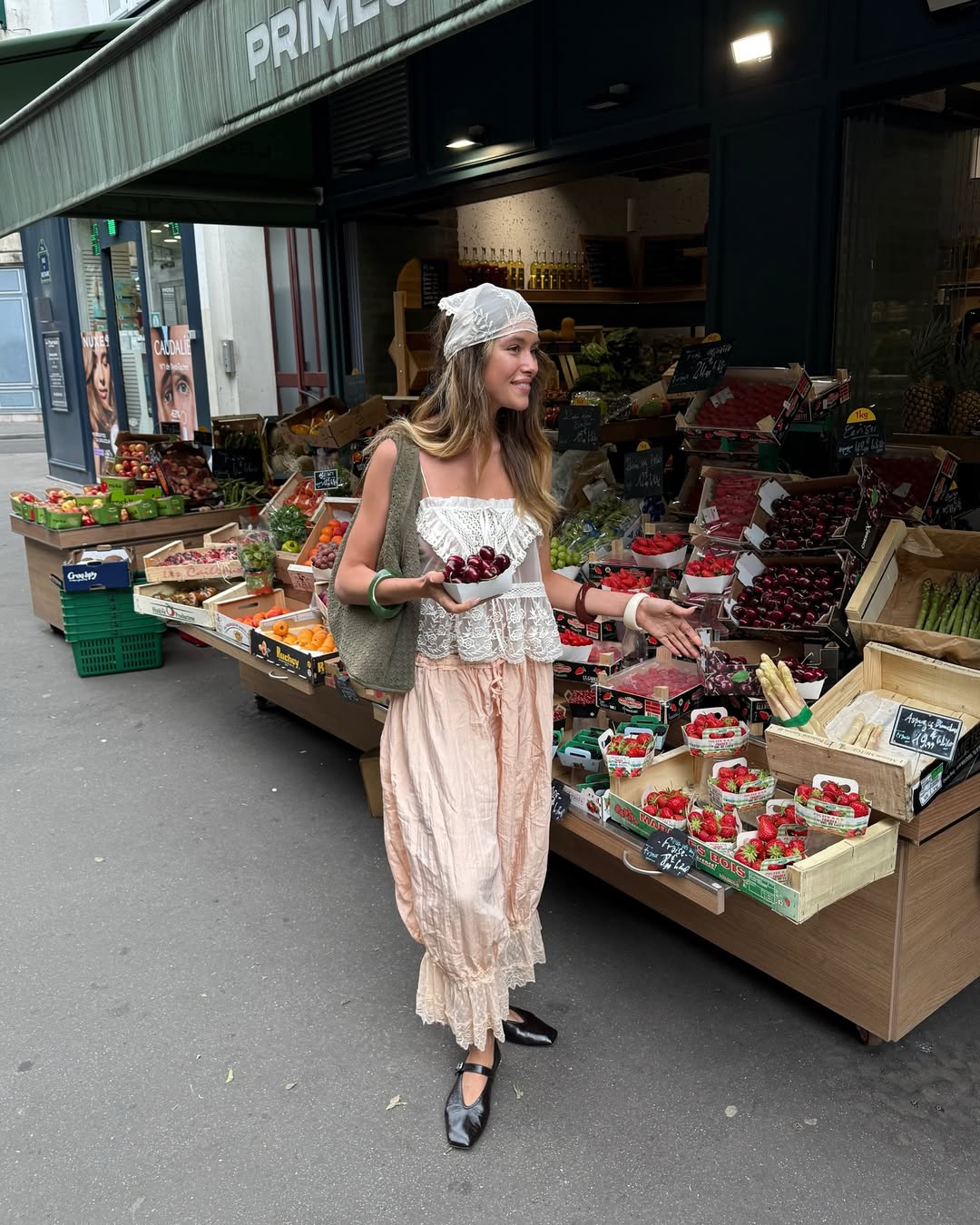 10 Dreamy Outfits For The Ultimate Ethereal Girl Energy