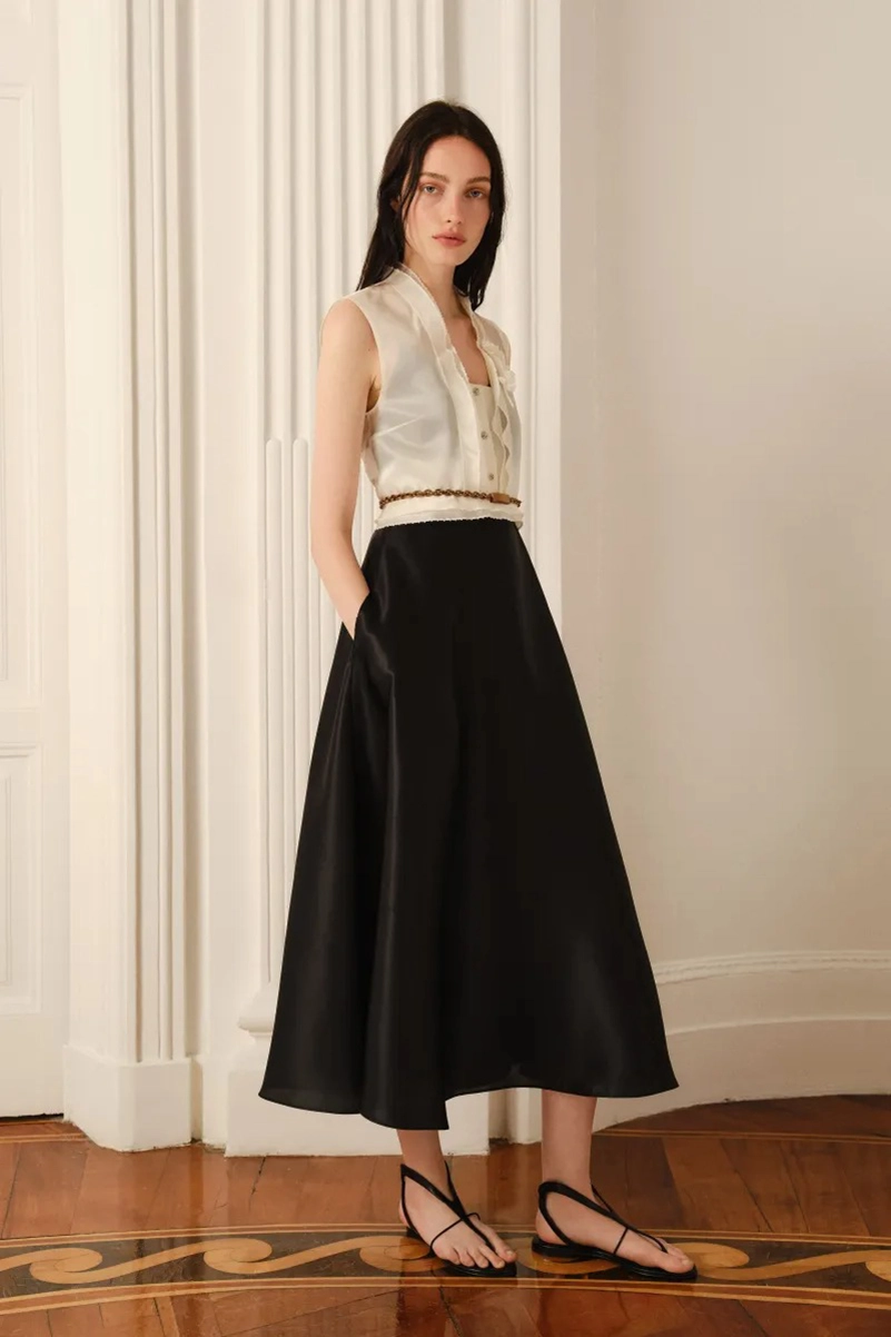 Alberta Ferretti Collection Resort 2026 Channels Poetic Power Dressing