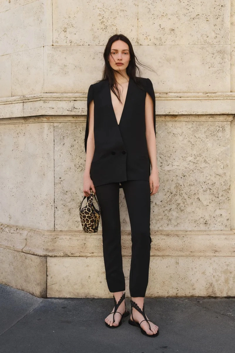 Alberta Ferretti Collection Resort 2026 Channels Poetic Power Dressing