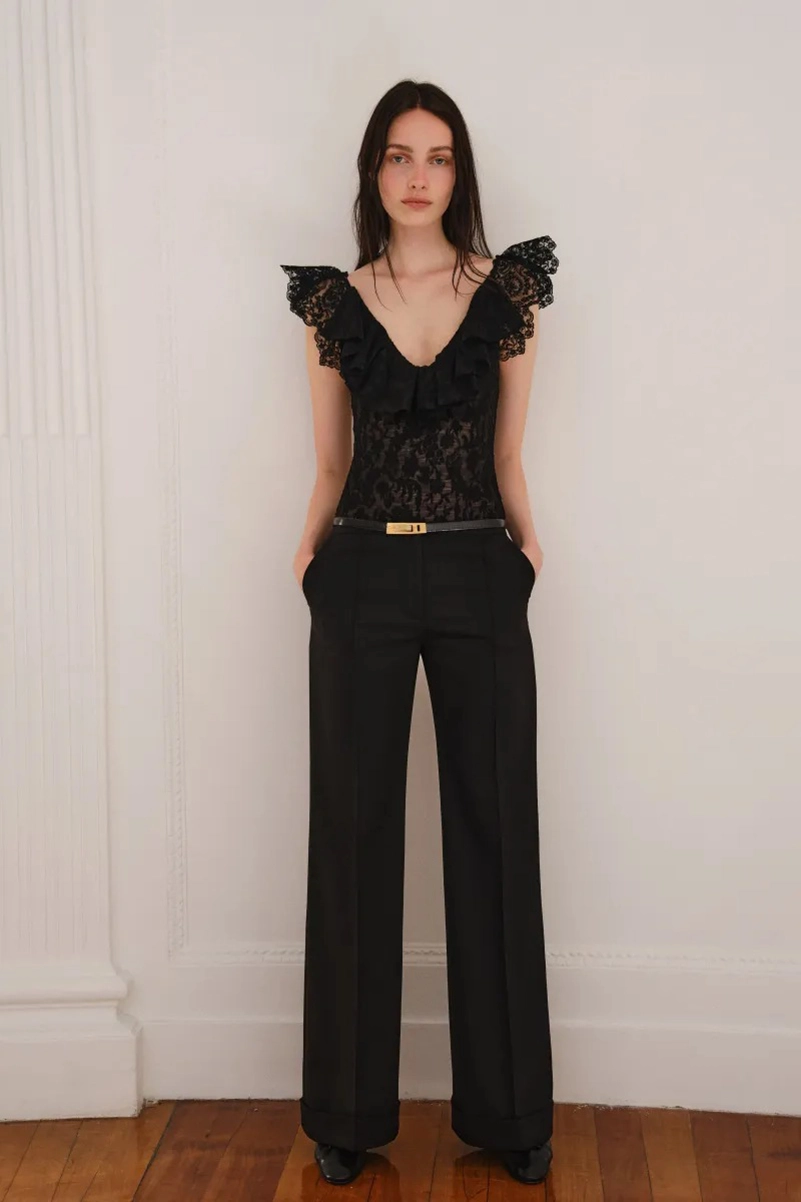 Alberta Ferretti Collection Resort 2026 Channels Poetic Power Dressing