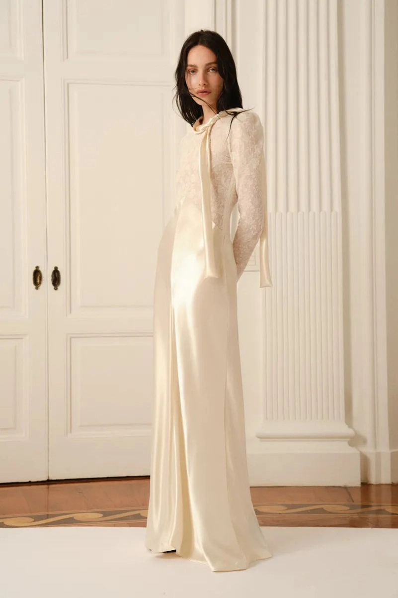Alberta Ferretti Collection Resort 2026 Channels Poetic Power Dressing