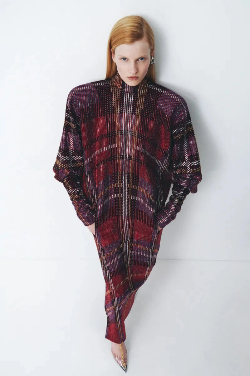 Balmain Resort 2026 Embraces Soft Power And Effortless Luxury