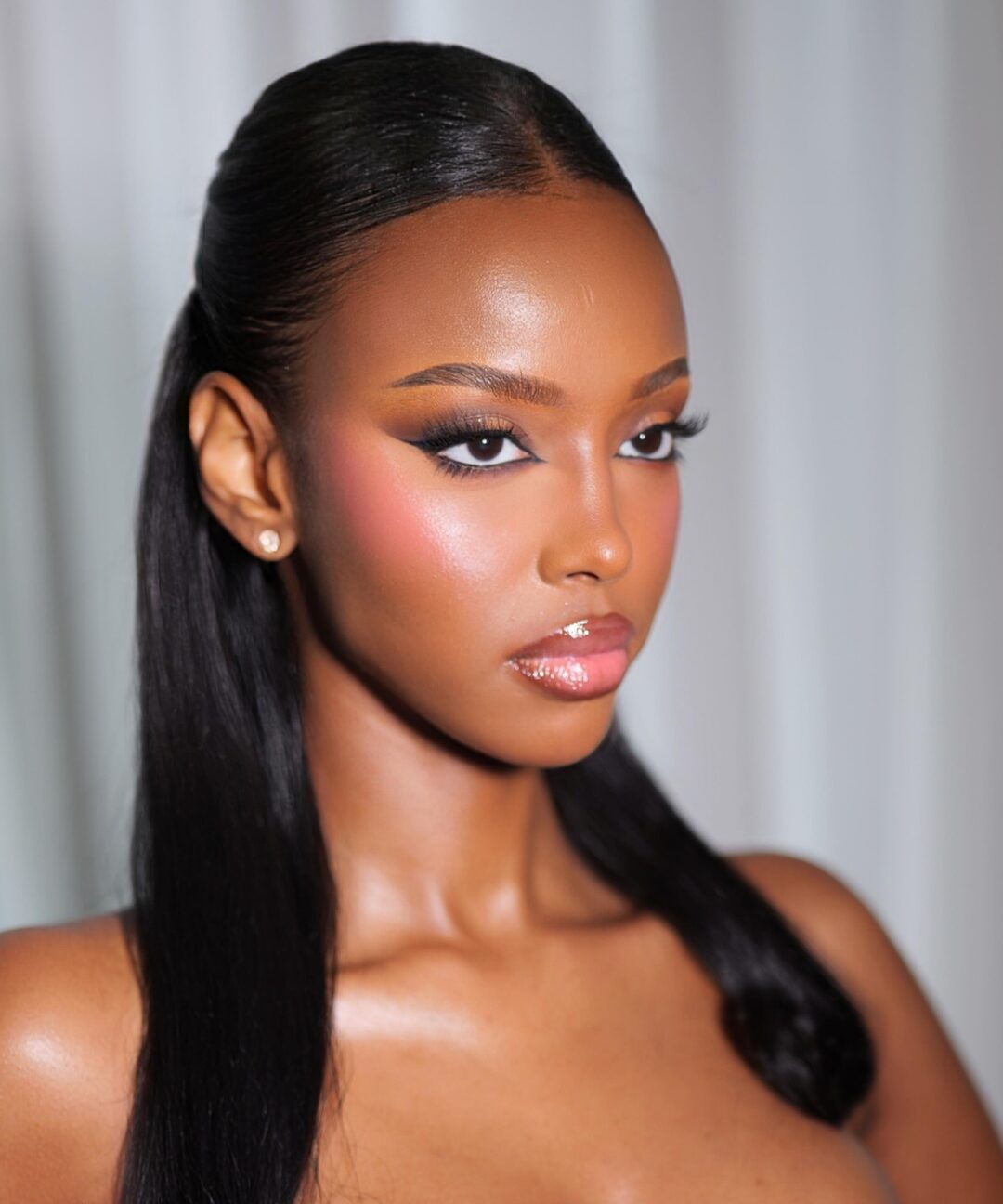 The Beginner’s Guide To Halo Eye Makeup