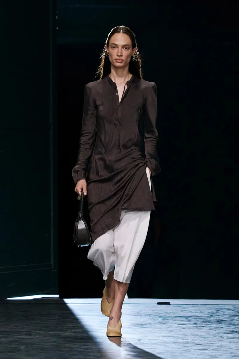 Lemaire Spring 2026 Embraces Undone Elegance And Quiet Luxury