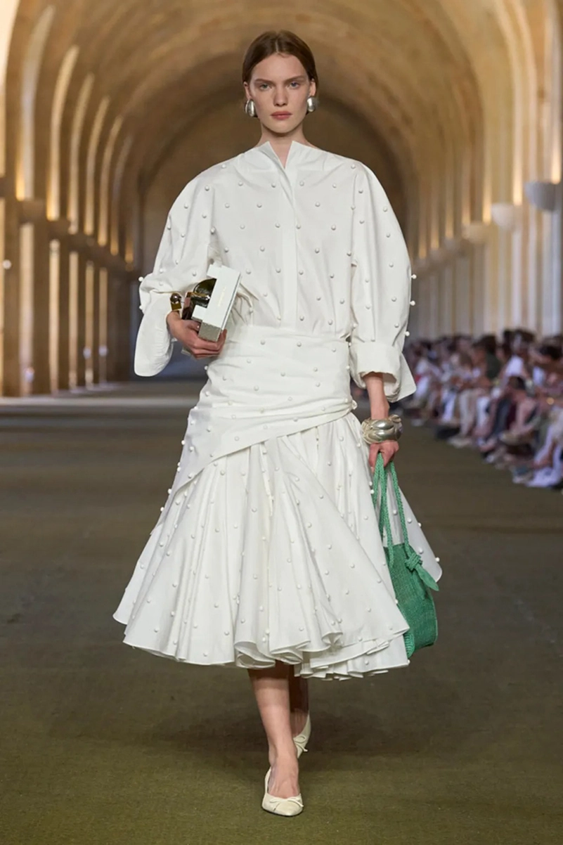 Jacquemus Spring 2026 Blends Countryside Ease With Parisian Cool