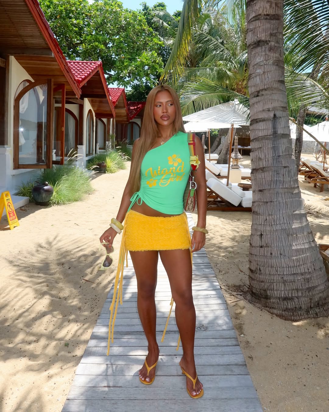 Dive Into The Dolphin Girl Aesthetic With These 10 Outfits
