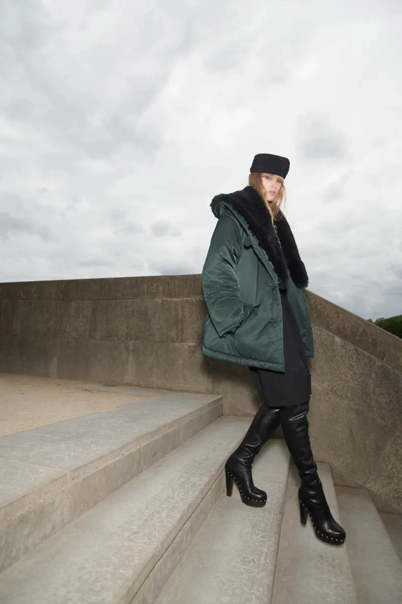 Chloé Resort 2026 Collection Marks A Bold New Era Under Chemena Kamali