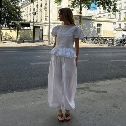 Genie Pants Are The New Micro Trend To Get On Your Radar