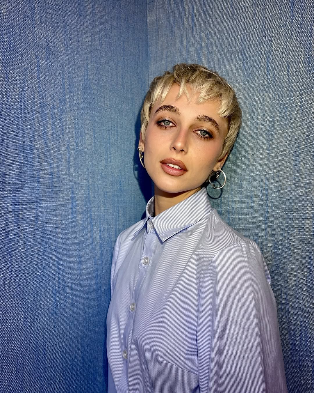 Emma Chamberlain Is The Blueprint When It Comes To Fall Makeup