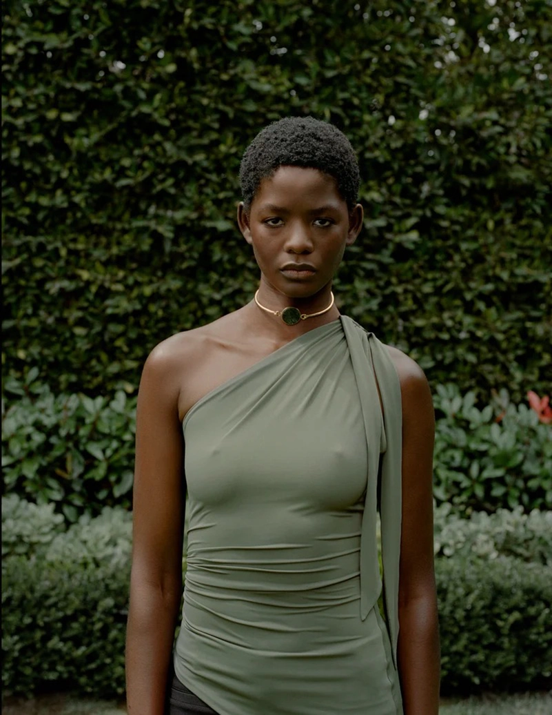 Mimchik Spring/Summer 2025 Is Sleek, Sharp, And Anything But Subtle