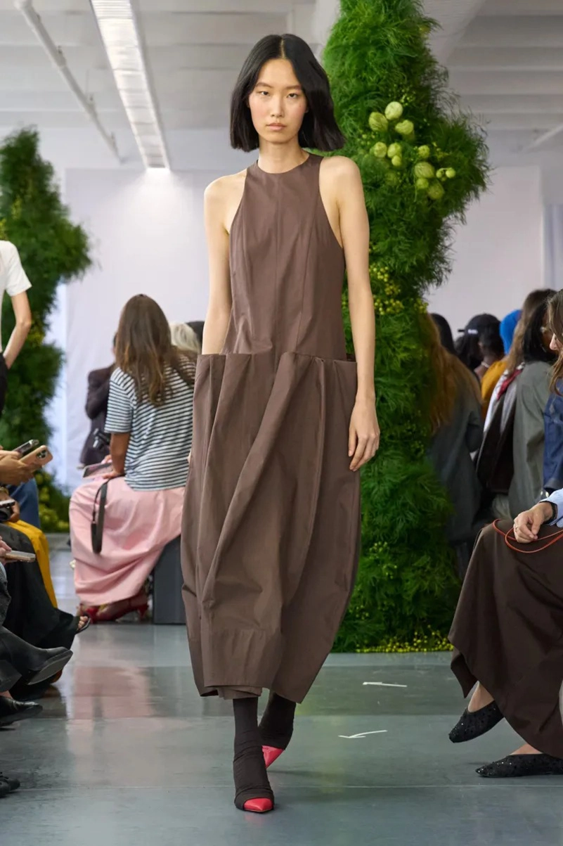 Tibi Spring 2026 Balances Playful Shapes With Everyday Staples