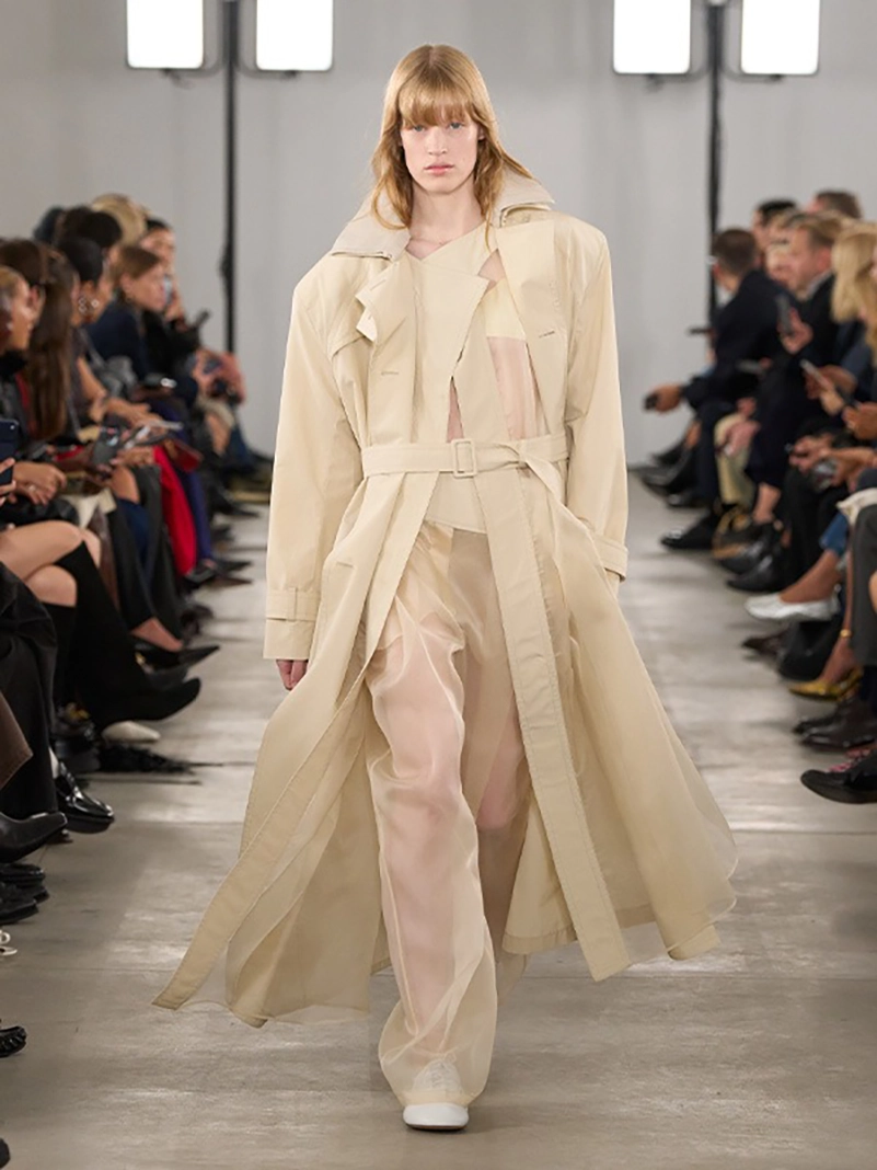 Sportmax Spring 2026 Shapes Relaxed Silhouettes With Sharp Attitude