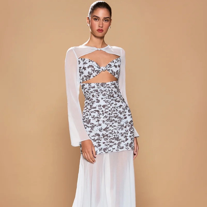 Sonya Moda La Rêveuse Brings Eveningwear Into Striking New Territory