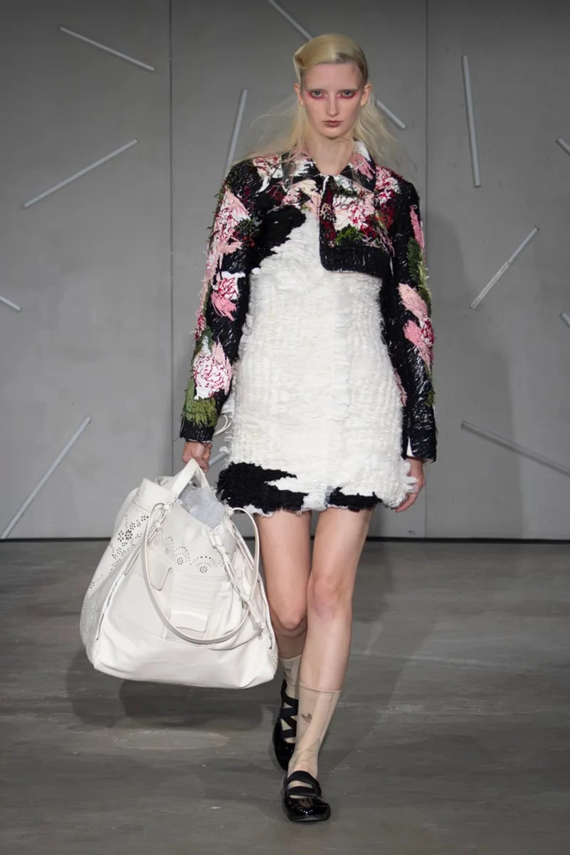 Caroline Hú Spring 2026 Reimagines Elegance With Whimsical Illusion