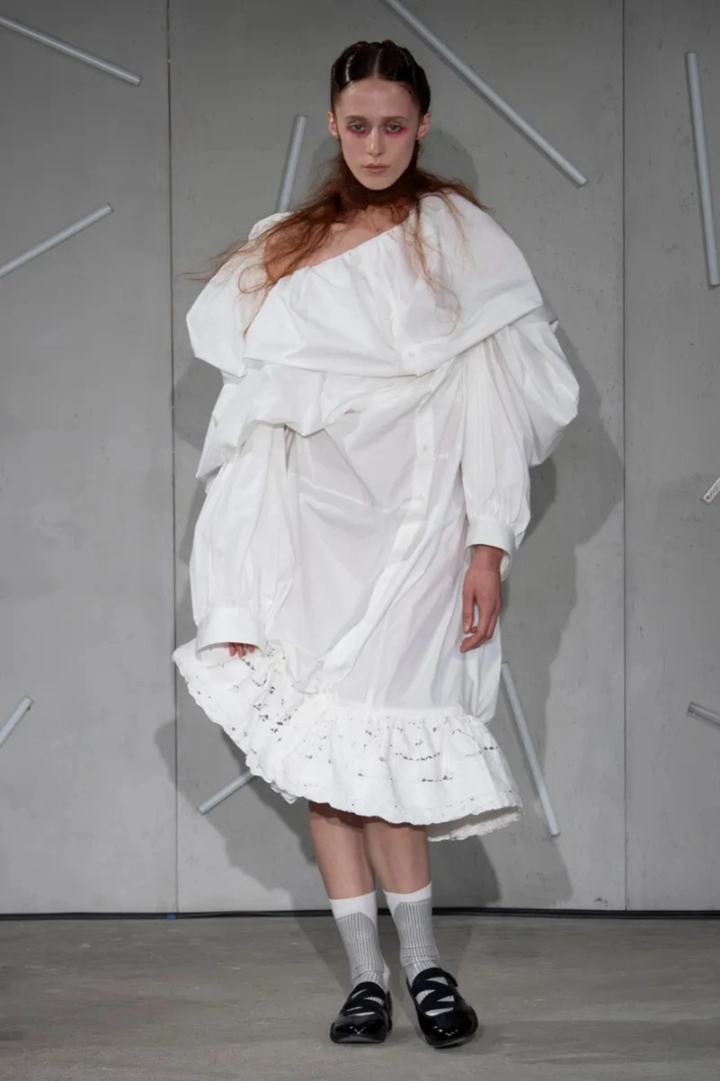 Caroline Hú Spring 2026 Reimagines Elegance With Whimsical Illusion