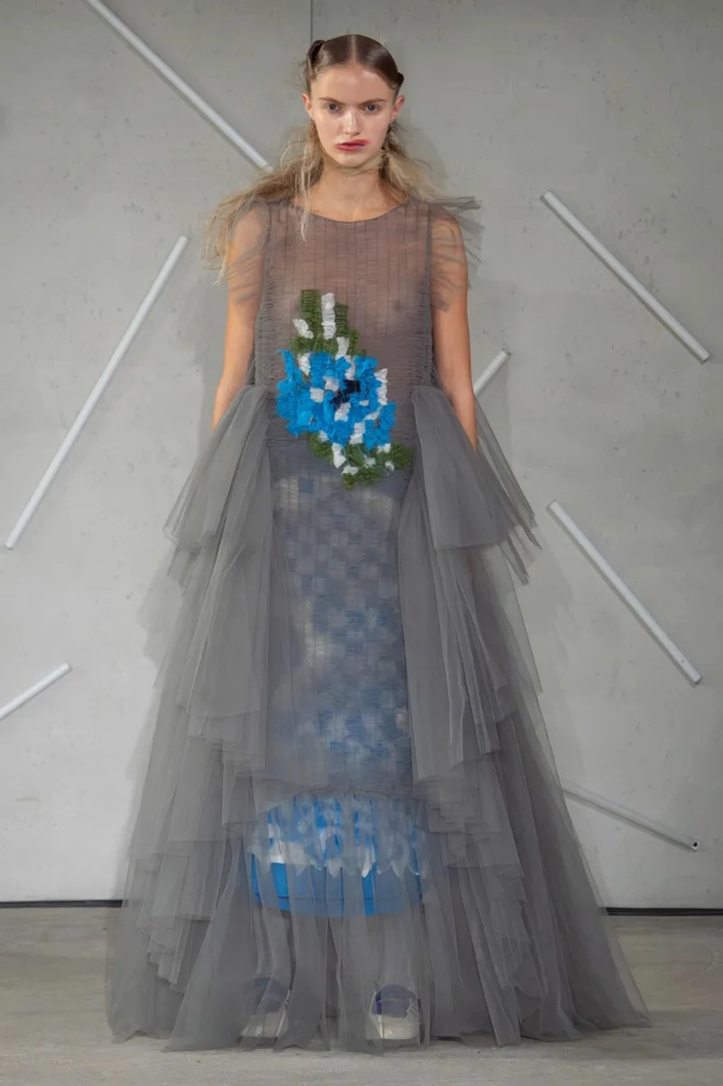 Caroline Hú Spring 2026 Reimagines Elegance With Whimsical Illusion