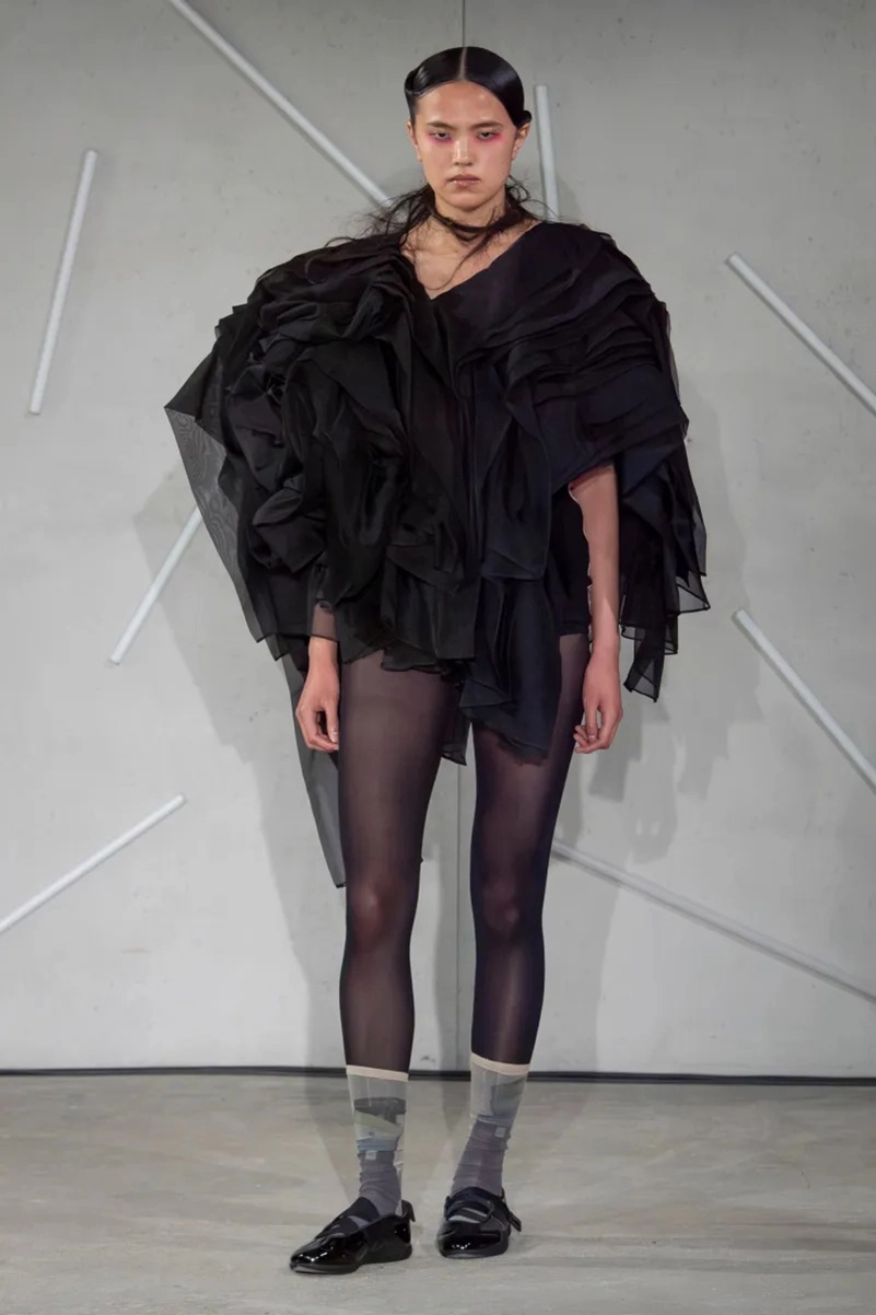 Caroline Hú Spring 2026 Reimagines Elegance With Whimsical Illusion