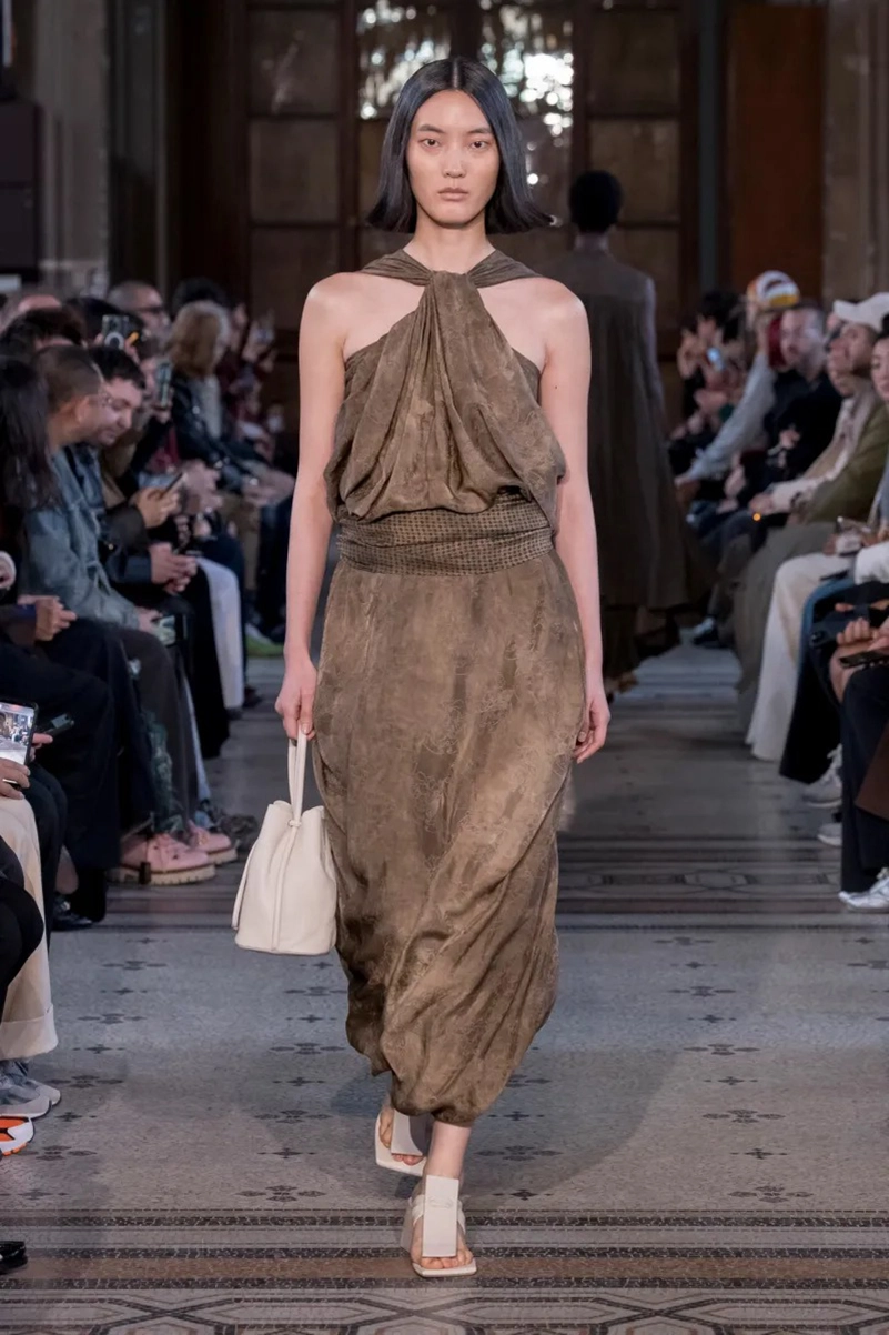 Uma Wang Spring 2026 Blurs Art And Attitude With Quiet Strength