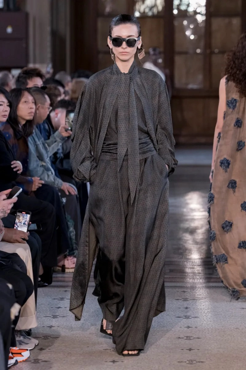 Uma Wang Spring 2026 Blurs Art And Attitude With Quiet Strength