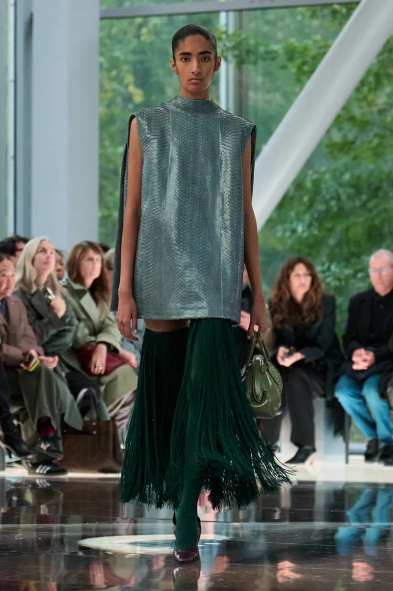 Pieter Mulier Brings Timeless Elegance To Alaïa’s Spring 2026 Chapter
