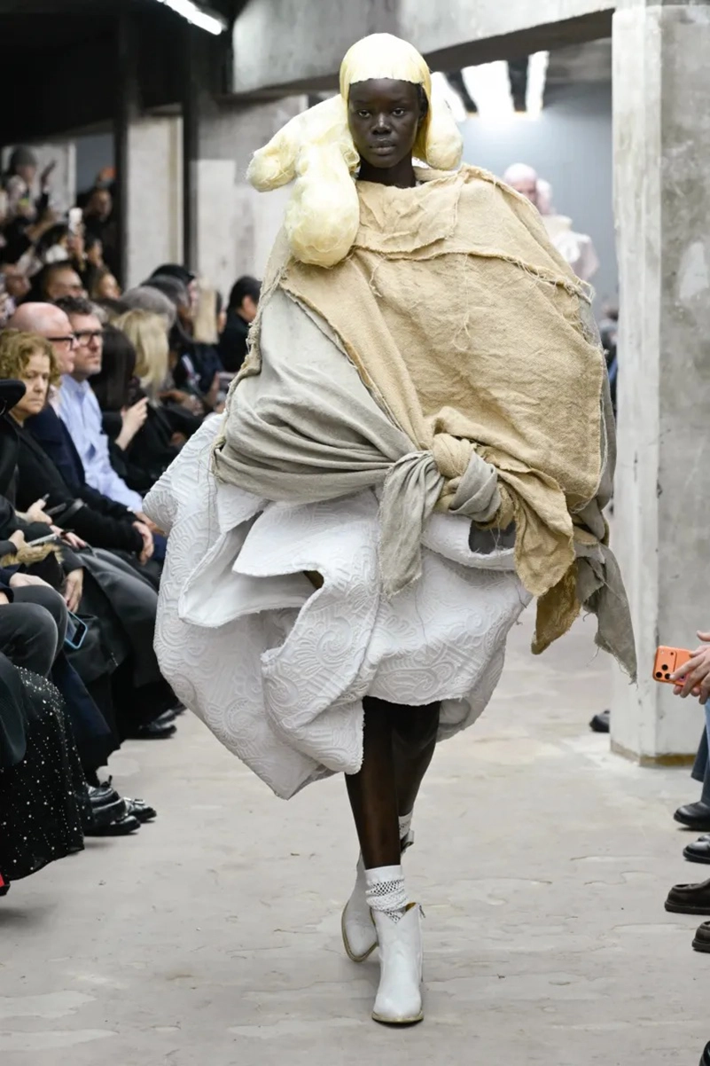 Rei Kawakubo Turns Imperfection Into Art For Comme Des Garçons Spring 2026