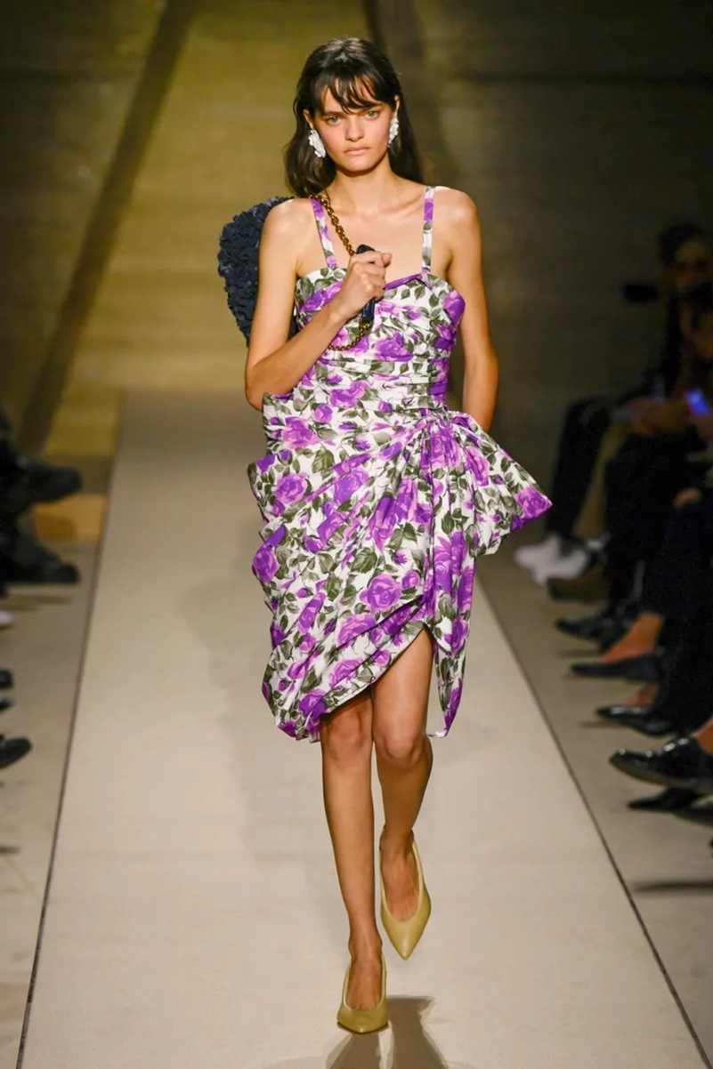 Chloé Spring 2026 Reimagines Femininity With A Free Spirit