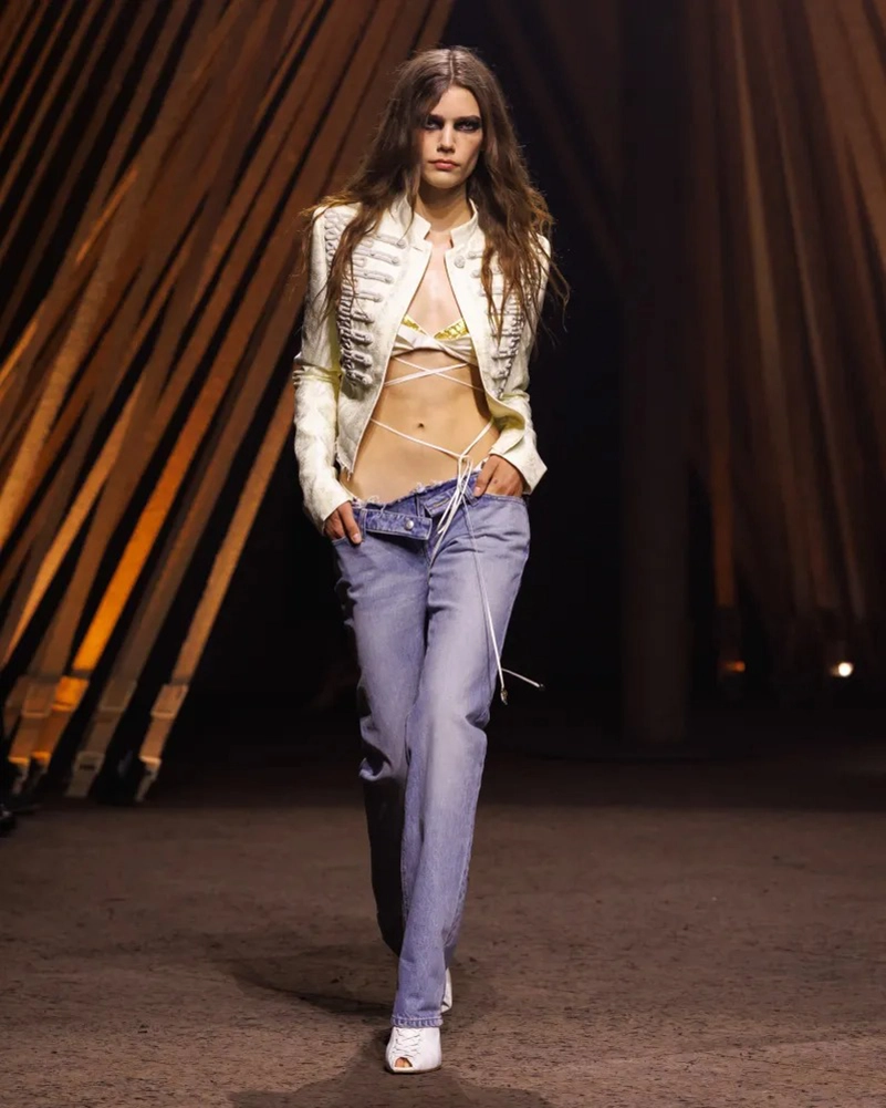 McQueen Spring 2026 Blurs Myth And Modern Femininity