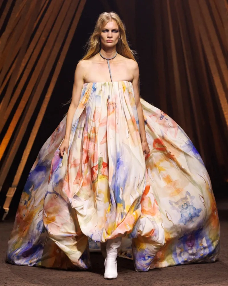 McQueen Spring 2026 Blurs Myth And Modern Femininity
