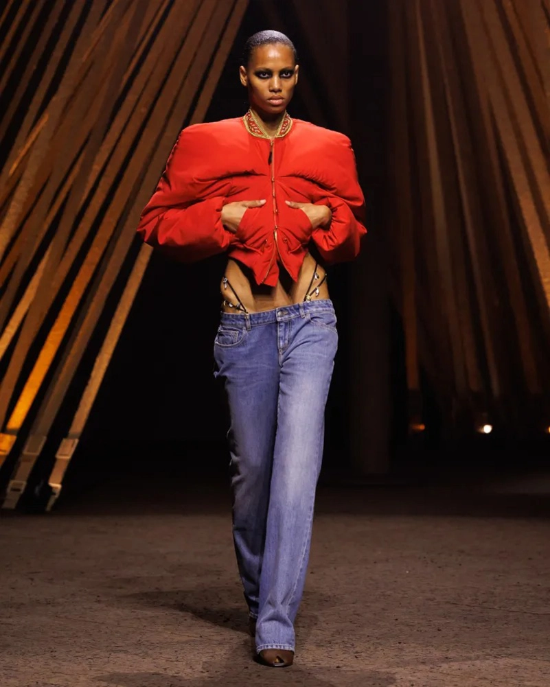 McQueen Spring 2026 Blurs Myth And Modern Femininity